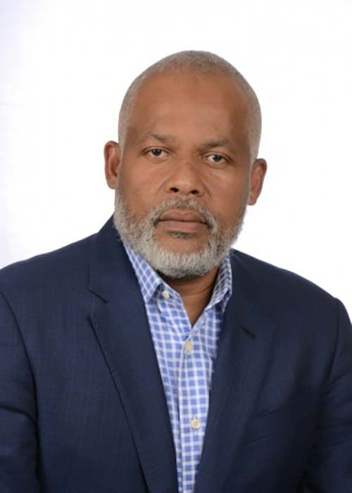 Excandidato Presidencial Eric Jean-Baptiste Y Su Guardaespaldas ...