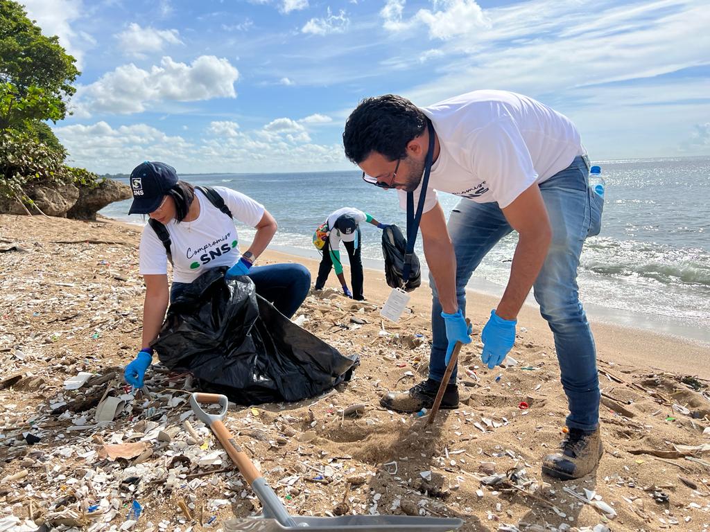 SNS Realiza Jornada De Limpieza De Playas En Güibia » Express Diario